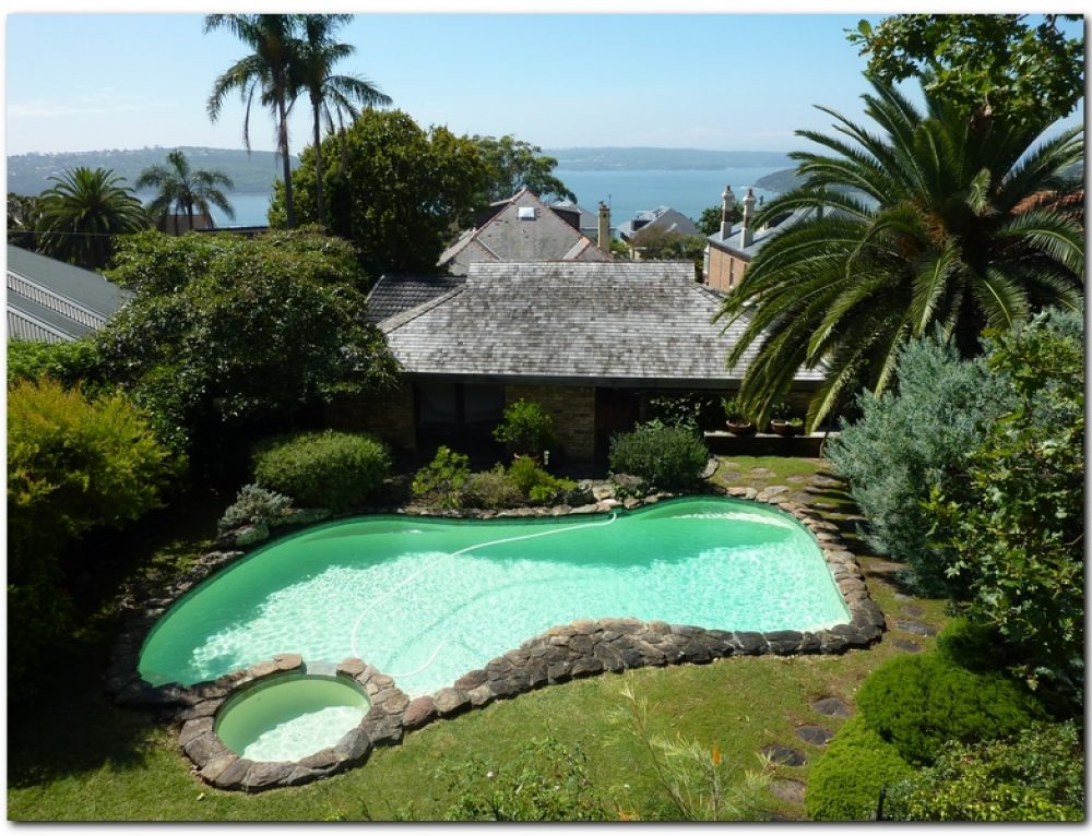 LUXAPOOL® Epoxy Pool Paint in Riversand Colour