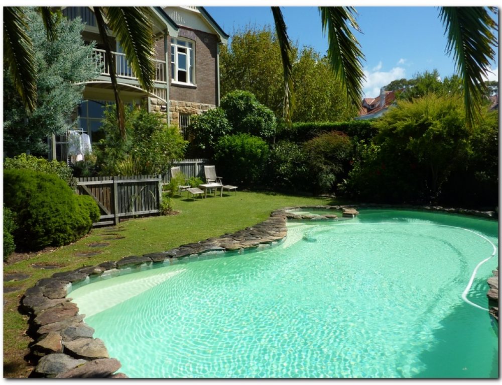 LUXAPOOL® Epoxy Pool Paint in Riversand Colour