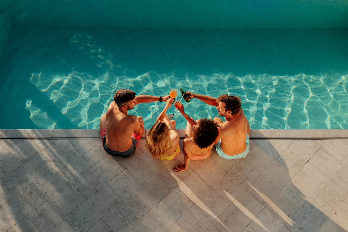 LUXAPOOL® - News - Pool Renovation Adds Style to your home.